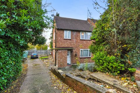 1 bed flat for sale in High Street, Elstree, Borehamwood WD6, £140,000 ...