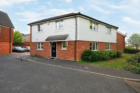 Vaughan Close, Dartford, Kent DA1, 3 bed semi-detached house for sale, £450,000 - Zoopla