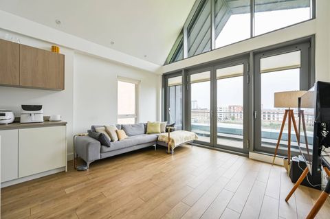Anderson Square E3, Tower Hamlets, London,, 3 bed flat for sale, £ ...