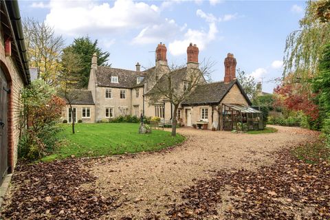 6 bed detached house for sale in Manor Road, Stretton, Oakham, Rutland ...