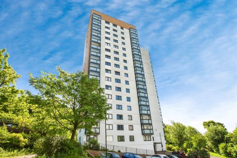 Mixenden Road, Halifax HX2, 1 bed flat for sale, £70,000 - Zoopla