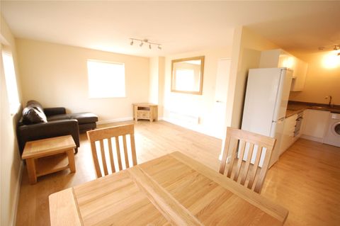 Kings Walk, Reading, Berkshire RG1, 2 bed flat to rent, £1,300 pcm - Zoopla