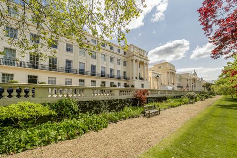 Cumberland Terrace, Regent's Park NW1, 7 bed terraced house for sale, £ ...