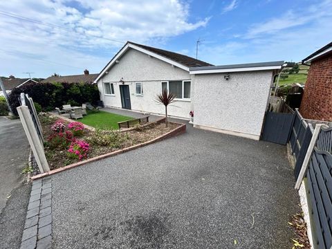Llanelian Heights, Old Colwyn LL29, 2 bed detached bungalow for sale, £ ...