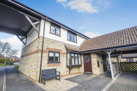 The Maltings, Thatcham RG19, 2 bed flat for sale, £175,000 - Zoopla