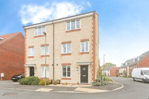 Tom Gaughan Way, Didcot OX11, 4 bed semi-detached house for sale, £ ...