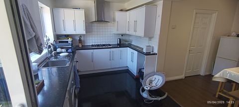 Manford Way, Chigwell/Hainault IG7, 3 bed semi-detached house to rent ...