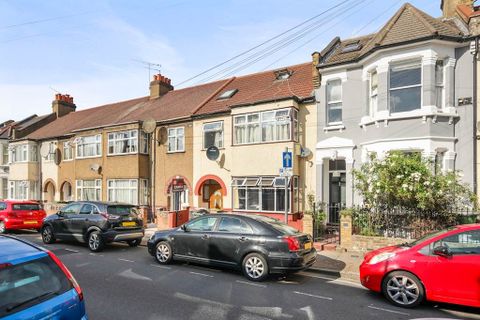 Skelton Road, London E7, 5 bed terraced house for sale, £650,000 - Zoopla