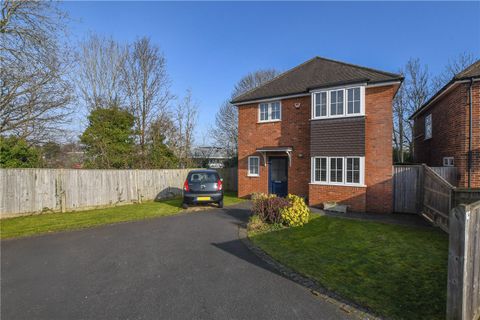 3 bed detached house for sale in Reeves Way, Wokingham, Berkshire RG41 ...