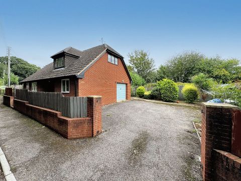 Hatchland Road, Poltimore EX4, 3 bed detached house to rent, £1,500 pcm ...