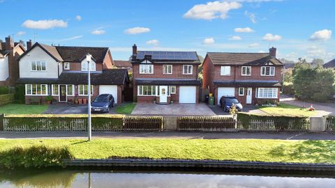 Shardlow Close, Stone ST15, 5 bed detached house for sale, £400,000 ...