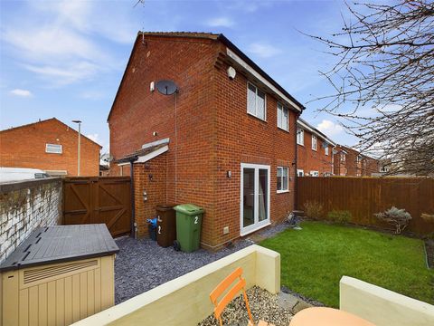 1 bed end terrace house for sale in Honeybourne Drive, Cheltenham ...