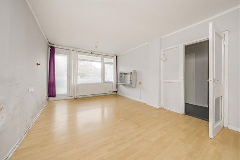 Studio for sale in Somborne House, Fontley Way, London SW15, £135,000 ...