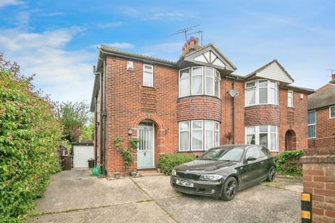 Belstead Avenue, Ipswich IP2, 3 bed semi-detached house for sale, £ ...