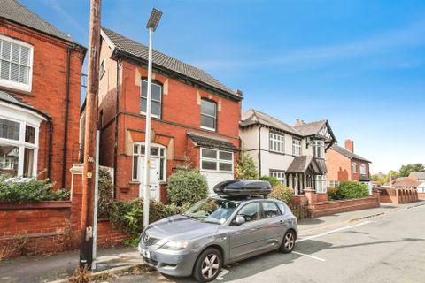 Compton Road, Cradley Heath B64, 3 bed detached house for sale, £ ...