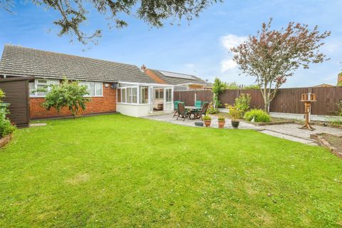 3 bed detached bungalow for sale in Summerhill, Althorne, Chelmsford ...