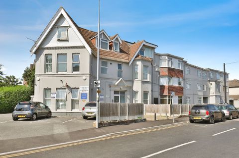 Christchurch Road, Bournemouth BH1, 1 bed flat for sale, £120,000 - Zoopla