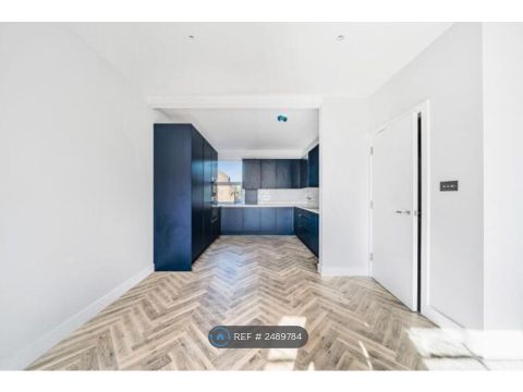 2 bed maisonette to rent in Bollo Lane, London W4, £2,750 pcm - Zoopla