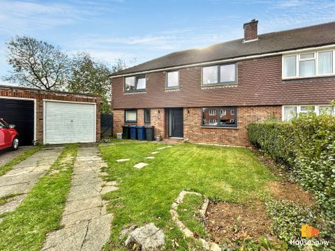 Cheyne Walk, Chesham HP5, 5 bed semi-detached house for sale, £875,000 ...