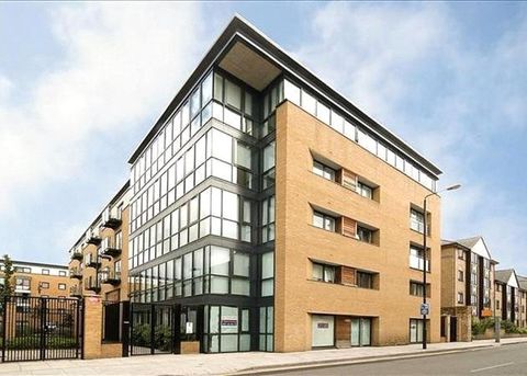 Forge Square, London E14, 2 bed flat for sale, £460,000 - Zoopla