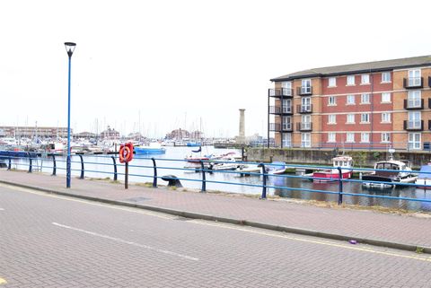 1 bed flat to rent in Harbour Walk, Hartlepool TS24, £595 pcm - Zoopla