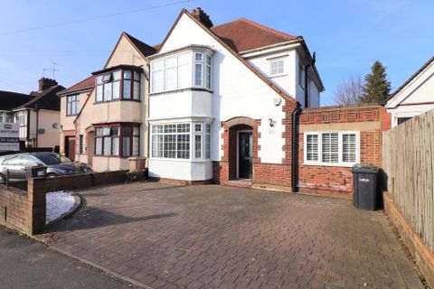4 bed semi-detached house for sale in Stockingstone Road, Luton ...