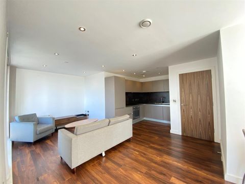 One Regent, Manchester M3, 3 bed flat to rent, £1,750 pcm - Zoopla