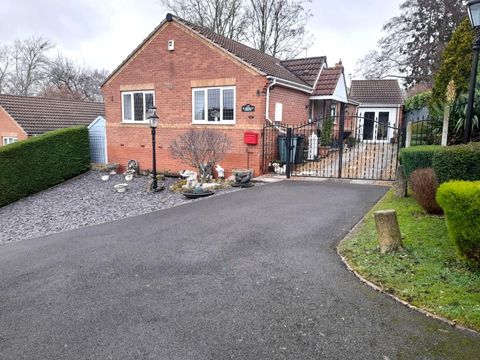 Herriot Grove, Bircotes, Doncaster DN11, 3 bed detached bungalow for ...