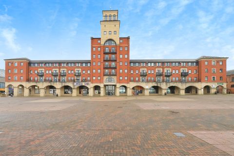 2 bed flat for sale in Market Square, City Centre, Wolverhampton WV3, £ ...