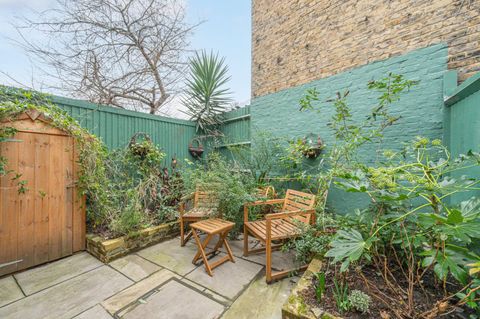 1 bed flat to rent in Commercial Way, Peckham, London SE15, £1,750 pcm ...