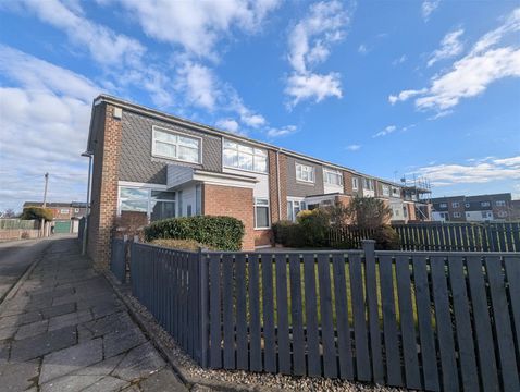2 bed terraced house for sale in Hexham Way, Darlington DL3, £96,500 - Zoopla