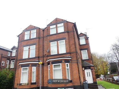 2 bed flat to rent in Polygon Road, Manchester M8, £950 pcm - Zoopla