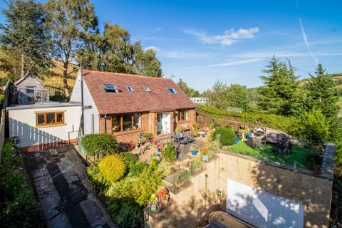 4 bed detached house for sale in Yew Tree Lane, Holmbridge, Holmfirth ...