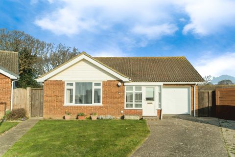 3 bed detached bungalow for sale in Venture Close, Bexhill-On-Sea TN40 ...
