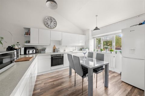 2 bed terraced house for sale in Braybourne Close, Uxbridge UB8, £ ...
