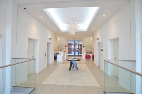 2 bed penthouse for sale in Wellington Street, Slough, Berkshire SL1, £ ...