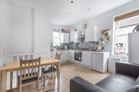 Little Ealing Lane, London W5, 4 bed detached house to rent, £3,300 pcm - Zoopla