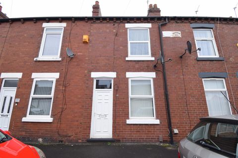 2 bed terraced house to rent in Fieldhouse Street, Wakefield WF1, £850 ...
