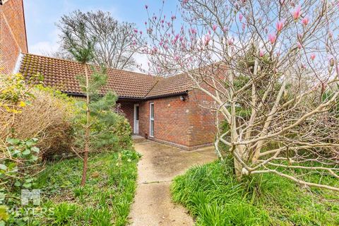 3 bed bungalow for sale in St. Clements Gardens, Bournemouth BH1, £ ...