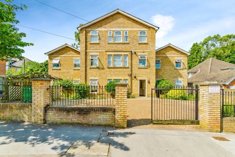 Outram Road, Croydon CR0, 2 bed flat for sale, £240,000 - Zoopla