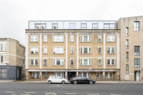 2 bed flat for sale in Hackney Road, London E2, £525,000 - Zoopla