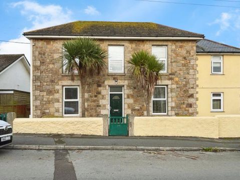 Hayle, Stylish Two Bedroom Flat TR27, 2 bed flat for sale, £179,950 ...