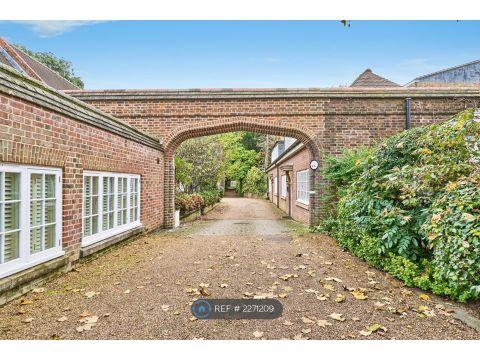 3 bed terraced house to rent in Forge Lane, Richmond TW10, £4,500 pcm ...