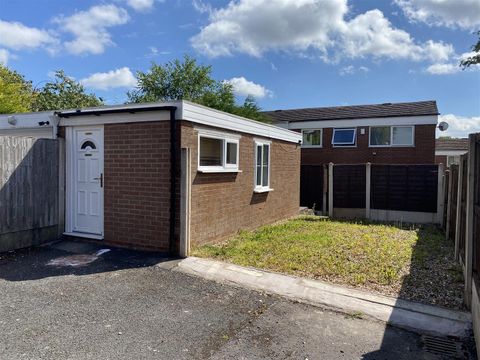 Property to rent in Bembridge, Brookside, Telford TF3, £120 pcm - Zoopla