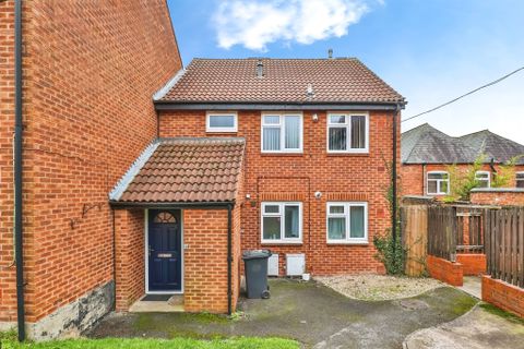 Blackburn Place, Ilkeston DE7, 1 bed maisonette for sale, £80,000 - Zoopla