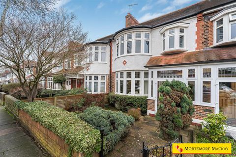 Cheyne Walk, London N21, 3 bed terraced house for sale, £815,000 - Zoopla