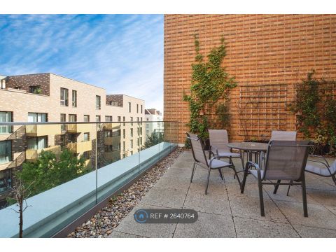 Nelson Walk, London E3, 3 bed flat to rent, £3,340 pcm - Zoopla
