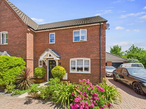 Frenze Hall Lane, Diss IP22, 3 bed semi-detached house for sale, £ ...