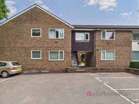 Crouch Court, Harlow CM20, 1 bed flat to rent, £1,000 pcm - Zoopla