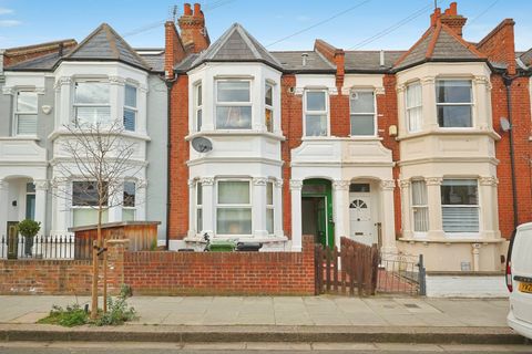 1 bed flat to rent in Roxwell Road, London W12, £1,850 pcm - Zoopla